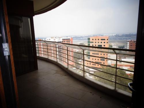 Vendo Apartamento en Zona 14 Edificio Tadeus en Guatemala