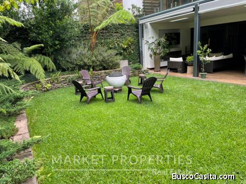 Casa en venta en Zona 16, Acantos de Cayalá en Guatemala