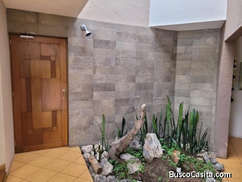 Hermosa CASA CON DISEÑO UNICO Y MODERNA en Guatemala