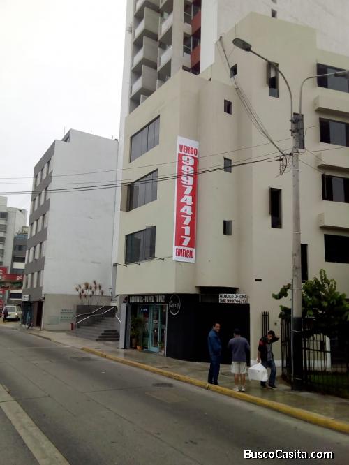 VENTA - EDIFICIO EN MIRAFLORES en Perú