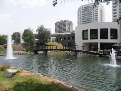 Dentro del Club de Golf de Lomas de Country Club En la Enramada Hermoso ...