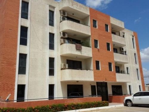 Solo para Empresas se Alquila Apartamento en el Tigre. Urb. Terrazas de ...