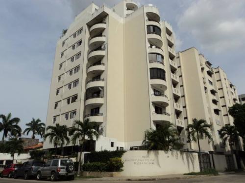 COD - 793 Apartamento a la Venta en Urb. Prebo Valencia en Venezuela