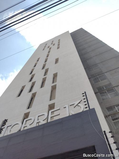 Oficina en venta en Maracaibo edificio empresarial Torre 13 21322 en Venezuela
