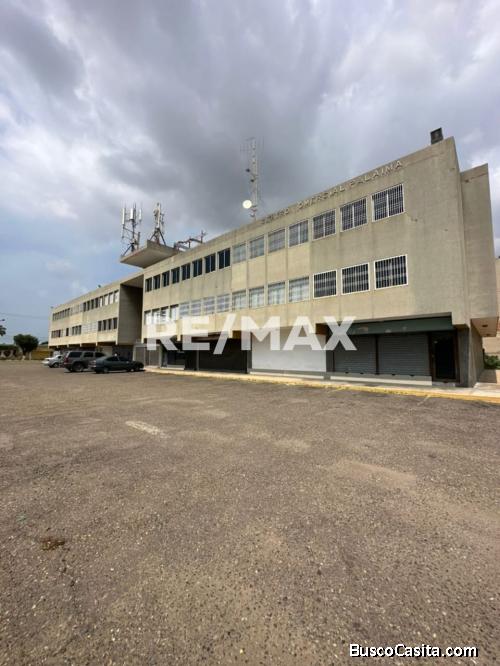 Local En Alquiler C.C. Palaima. Remax Millenium en Venezuela