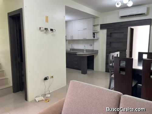 CASA EN VENTA 3 DORMITORIOS, URBANIZACIÓN SAMBOCITY en Ecuador