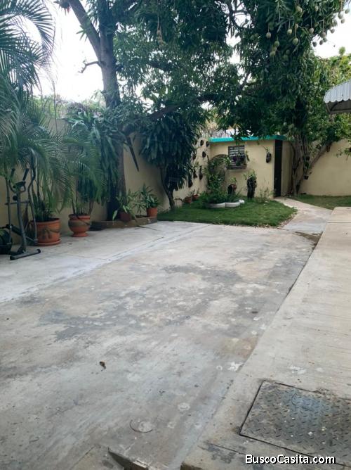 SE VENDE CASA en Residencial Santo Domingo, Herrera en República Dominicana